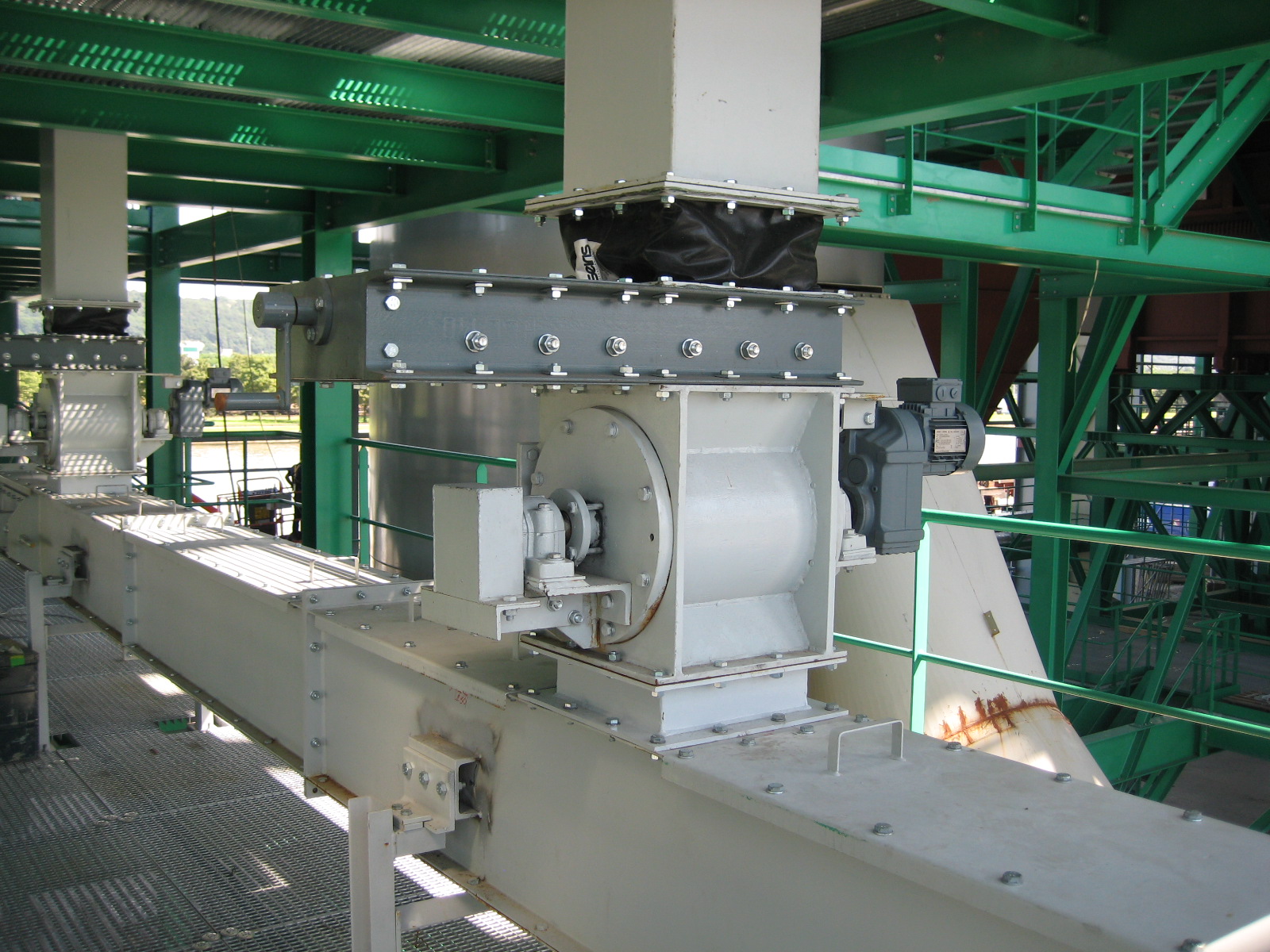 Sas alvéolaire rotatif - Louise saLouise sa